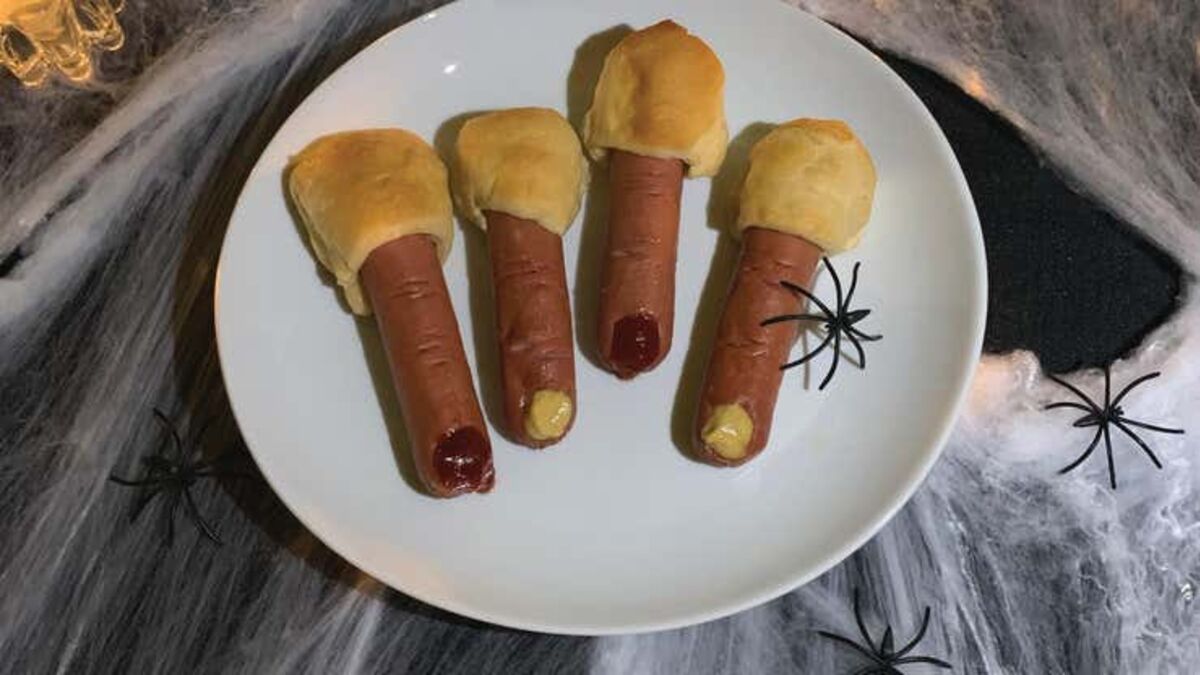 The Unofficial Hocus Pocus Cookbook offers Halloween inspiration