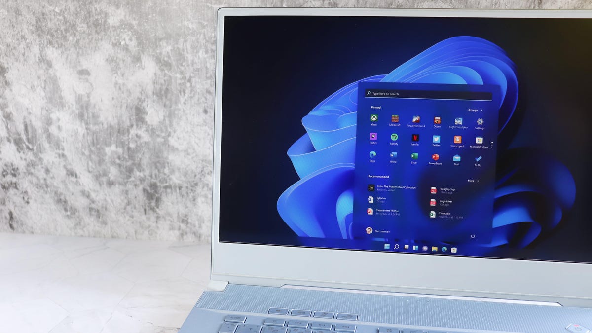 How to Enable and Customize Dark Mode on Windows 11 How to Enable and Customize Dark Mode on Windows 11