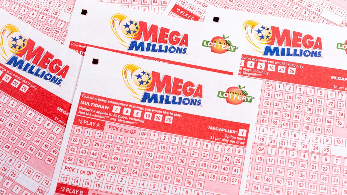 Don't Be Fooled by These Powerball and Mega Millions Scams Don't Be Fooled by These Powerball and Mega Millions Scams