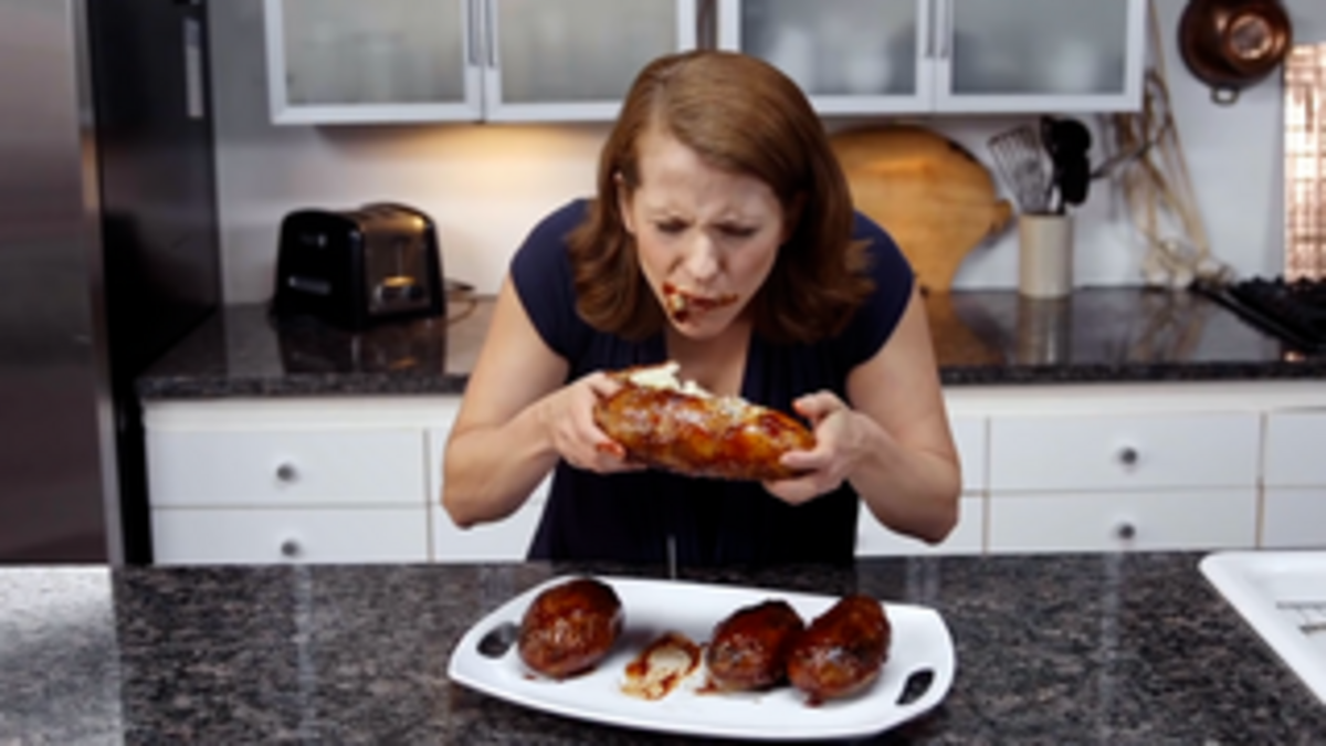 How To Make Slow-Cooked Russet Potatoes That Fall Right Off The Bone