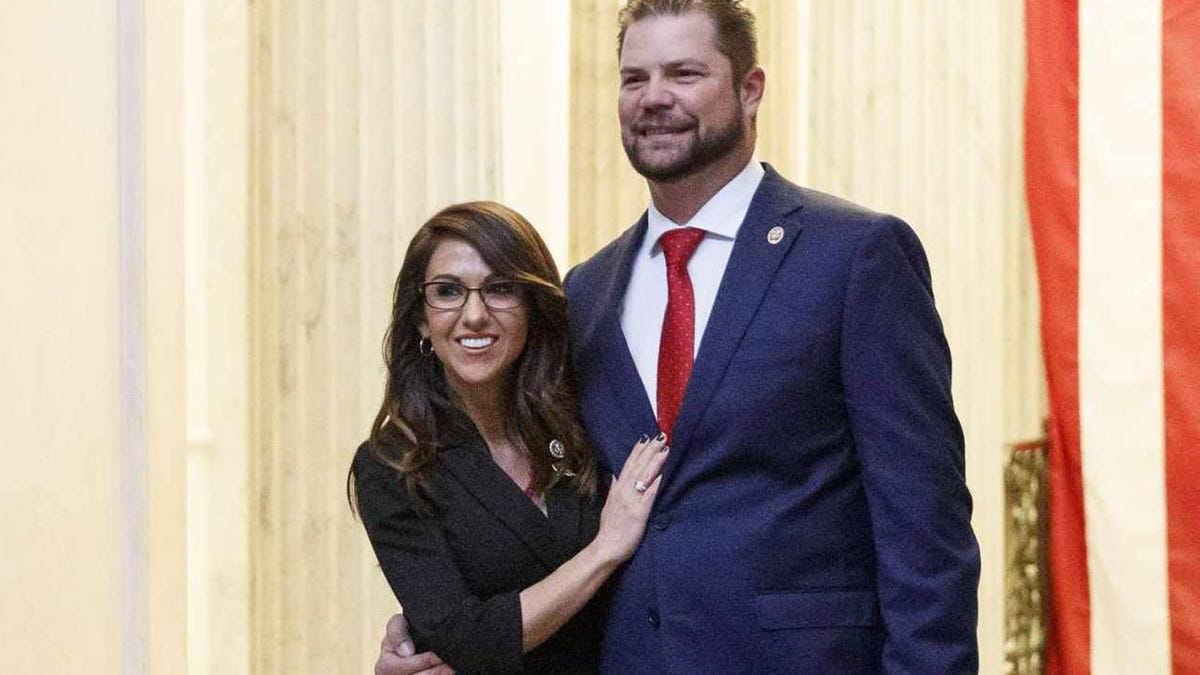 Lauren Boebert Filed For Divorce And Her Sex Pest Husband Didnt Take