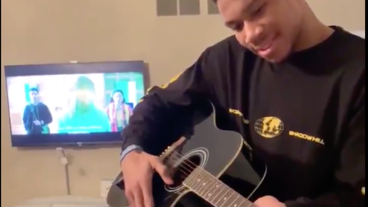 Shenanigans: This is How Bored Athletes are Passing Time While They Can ...