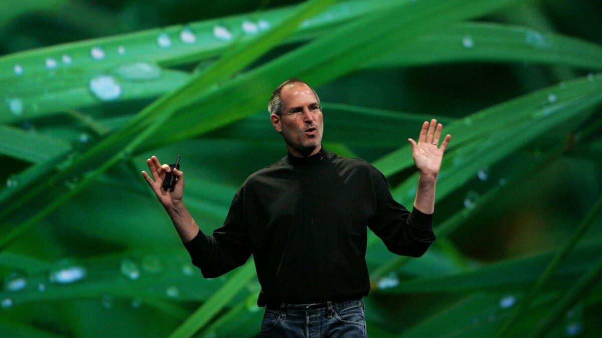 The Steve Jobs emails that show how to win a hard-nosed negotiation