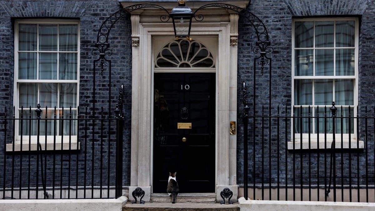 Calls for a general election grow in the UK after Liz Truss's fiasco