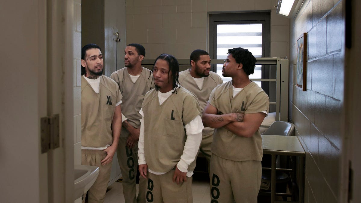 Prison Cell Could Fit Another 3 Guys Easy
