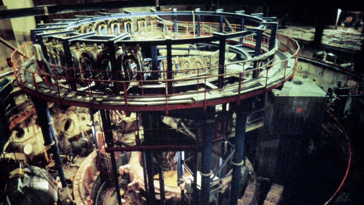 This Day In History: The First Breeder Nuclear Plant Harvests Power