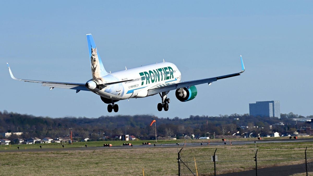 Frontier Hiring Candidates With No Experience, Pilot Shortage