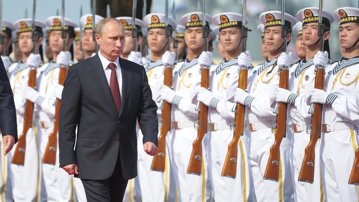Vladimir Putin And Other Kgb Trained Leaders Have A “gunslingers Gait