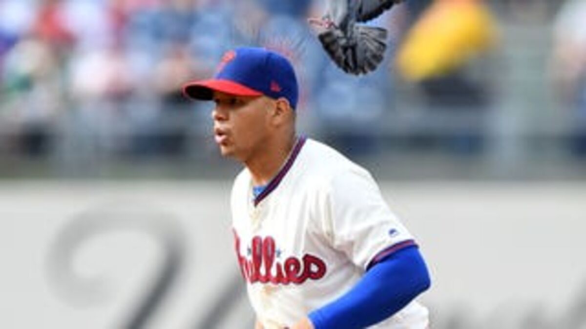 New Era Introduces New Spiked Baseball Caps To Keep Pigeons From ...