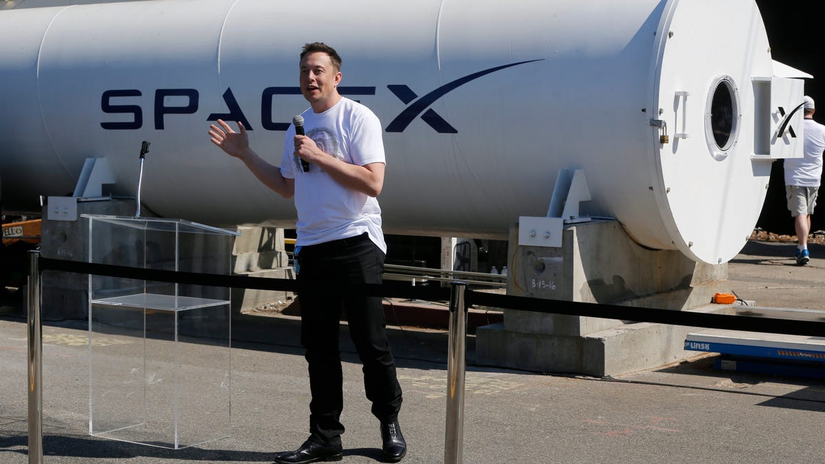 Okay Sure: Elon Musk Also Wants To Build A ‘Loop’ In Chicago Okay Sure: Elon Musk Also Wants To Build A ‘Loop’ In Chicago