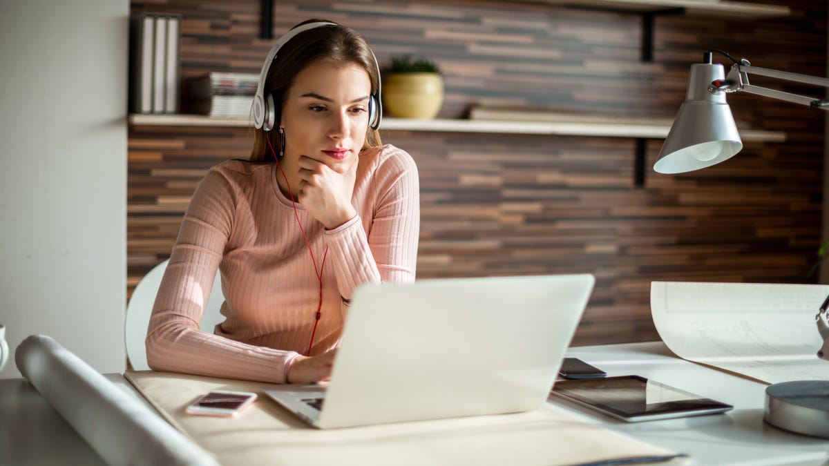 Increase Your Productivity By Listening to White Noise While You Work Increase Your Productivity By Listening to White Noise While You Work