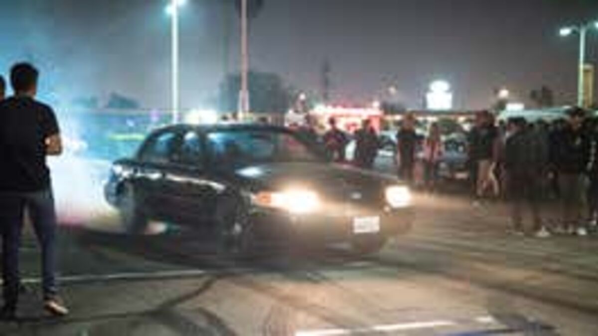 I Went To An Underground Car Meet In America And It Was Ridiculous