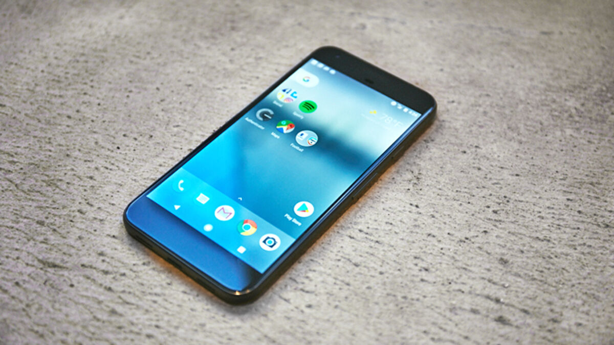 How to Put the Google Pixel's Best Features on Your Phone