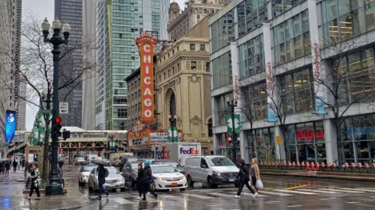 Wind, Sleet, and Dead Zones: My Quest to Map Chicago's Spotty 5G