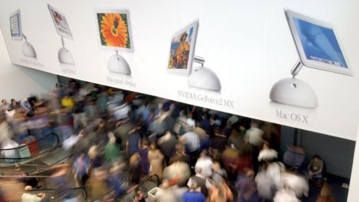 What Happened the Last Time Apple Had a Panic This Bad