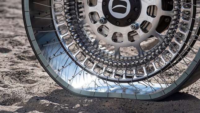 Estas serán las ruedas del próximo rover lunar