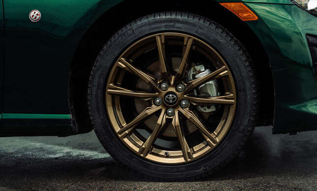 That Stunning British Racing Green Toyota 86 Limited Edition Is Coming ...