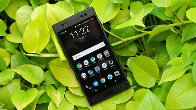 Red Hydrogen One Review: A 3D phone from an alternate reality