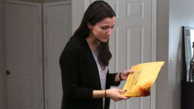 Relationship Experts Say Mailing Body Part To Ex On Valentine’s Day ...