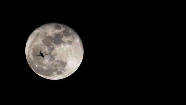 Why You Should Always Fly the Red-Eye