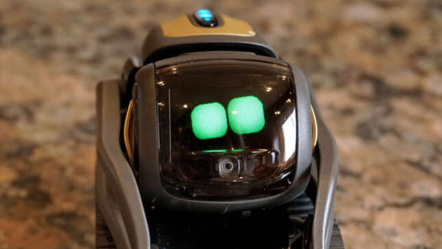 Anki Vector Review: It Broke My Heart
