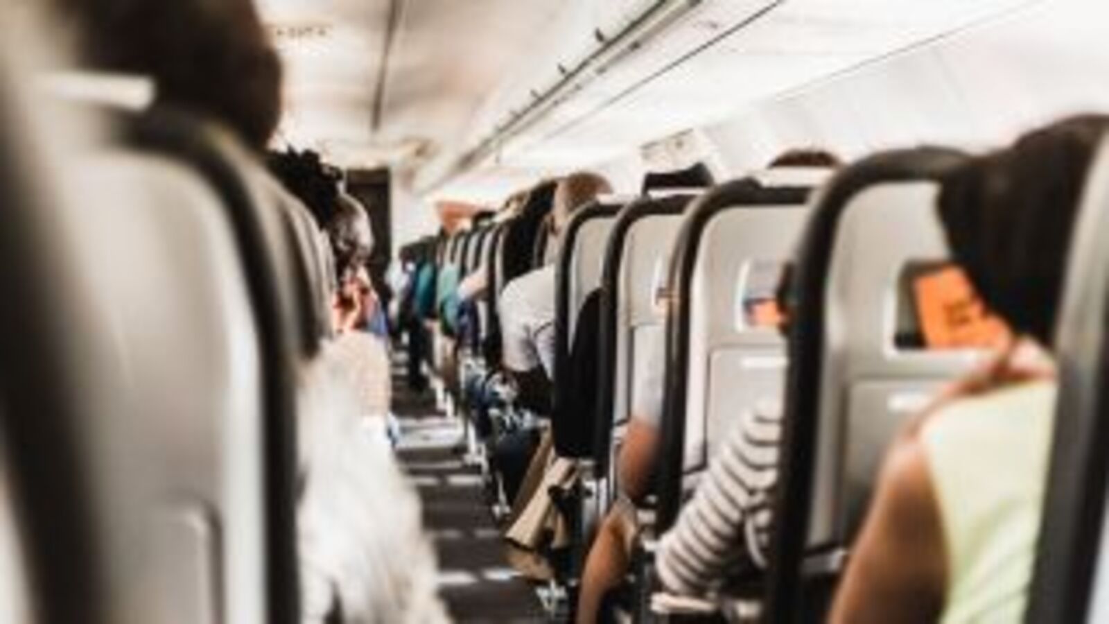 These Are the Worst Seats on Airplanes