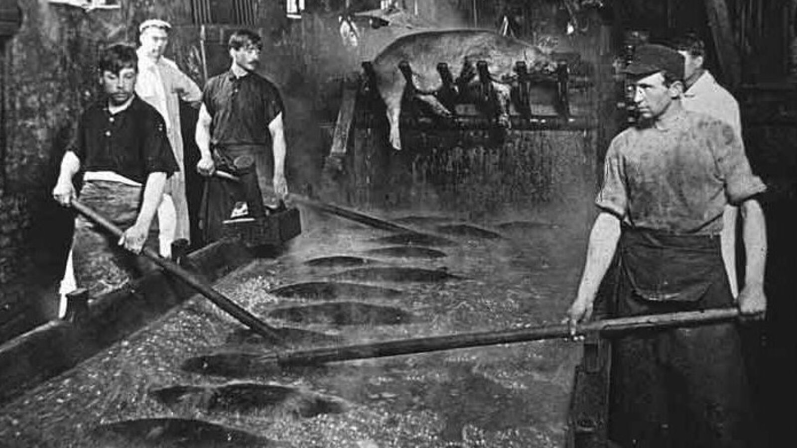 Utterly Disturbing, Century-Old Photos of Meat-Packing Facilities