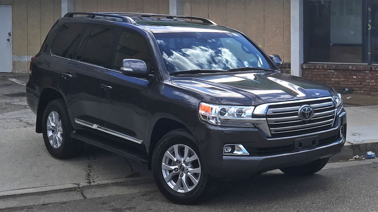 What Do You Want To Know About The 2018 Toyota Land Cruiser?