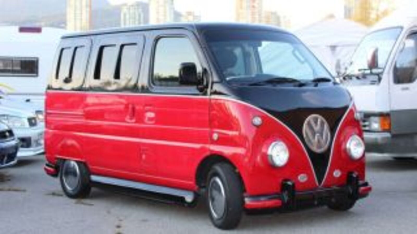 At $9,490 Canadian, Could This Custom 2003 Suzuki Every Be Your Everything?