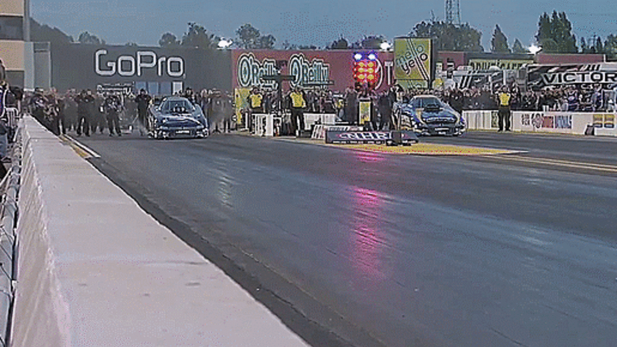 Week 1 GIF Thread - Page 2 - MWC Sports Forum - MWC Message Board