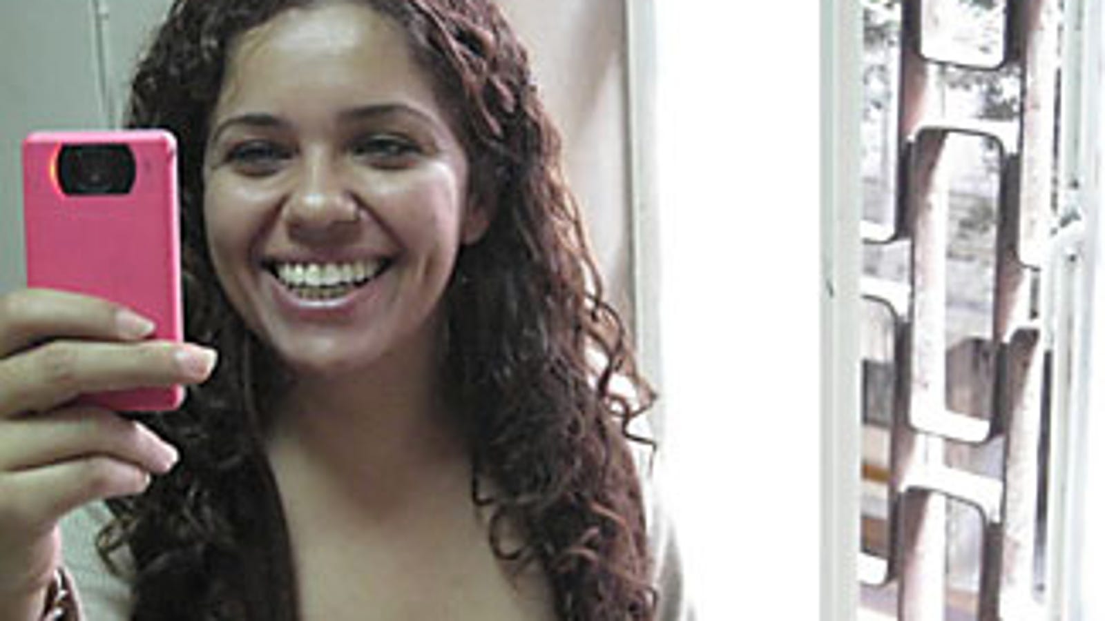 Egyptian Women Assert Freedom In New Media Older Faith