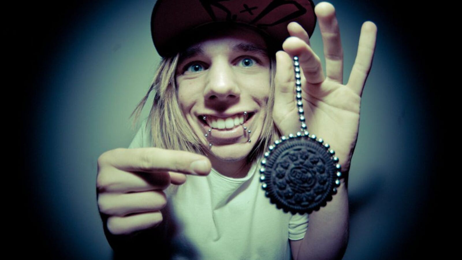 What You Need to Know About Getting Magnetic Finger Implants