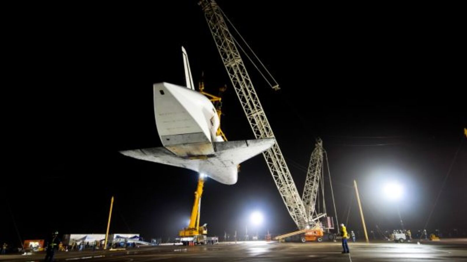 Space Shuttle Crane Photos: Web Exclusive Gallery
