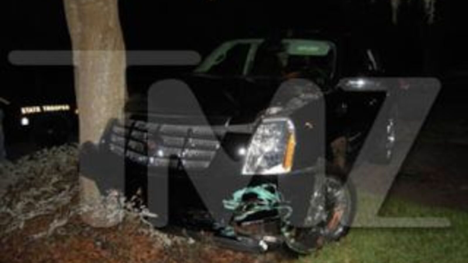 Tiger Woods Cadillac Escalade Crash Scene Photos