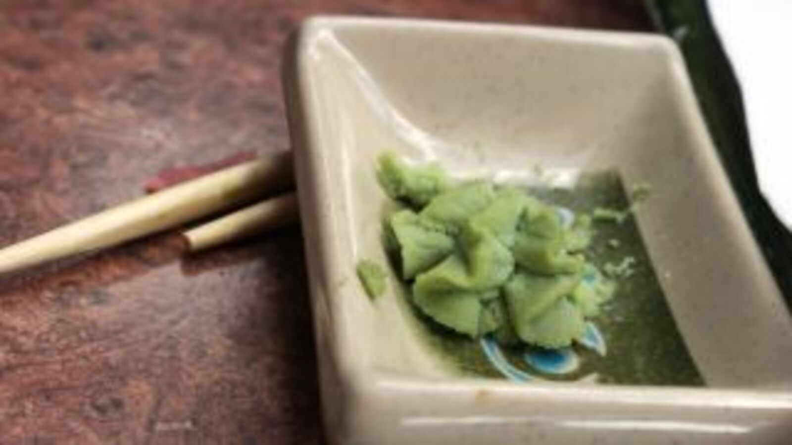 Por qué el wasabi pica en la nariz (y el chile en la lengua)