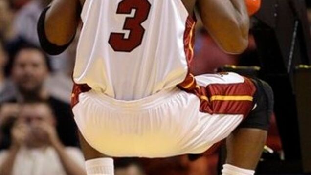 LeBron James Saved From Dwyane Wade's Band-Aid Menace