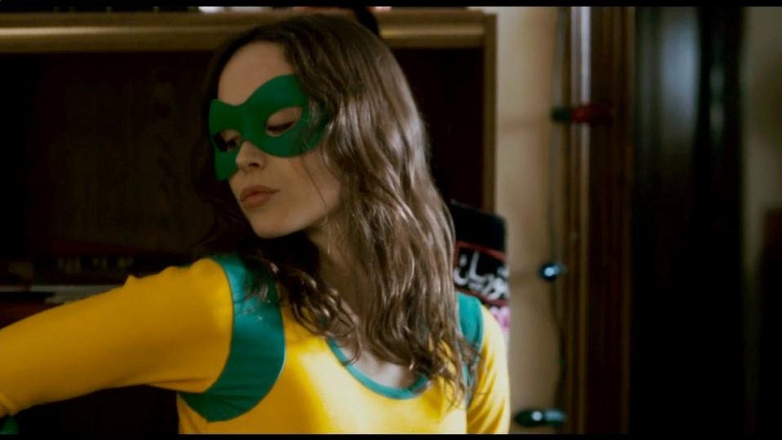 Ellen Page Demonstrates The Worst Way To Unveil Your Superhero Identity