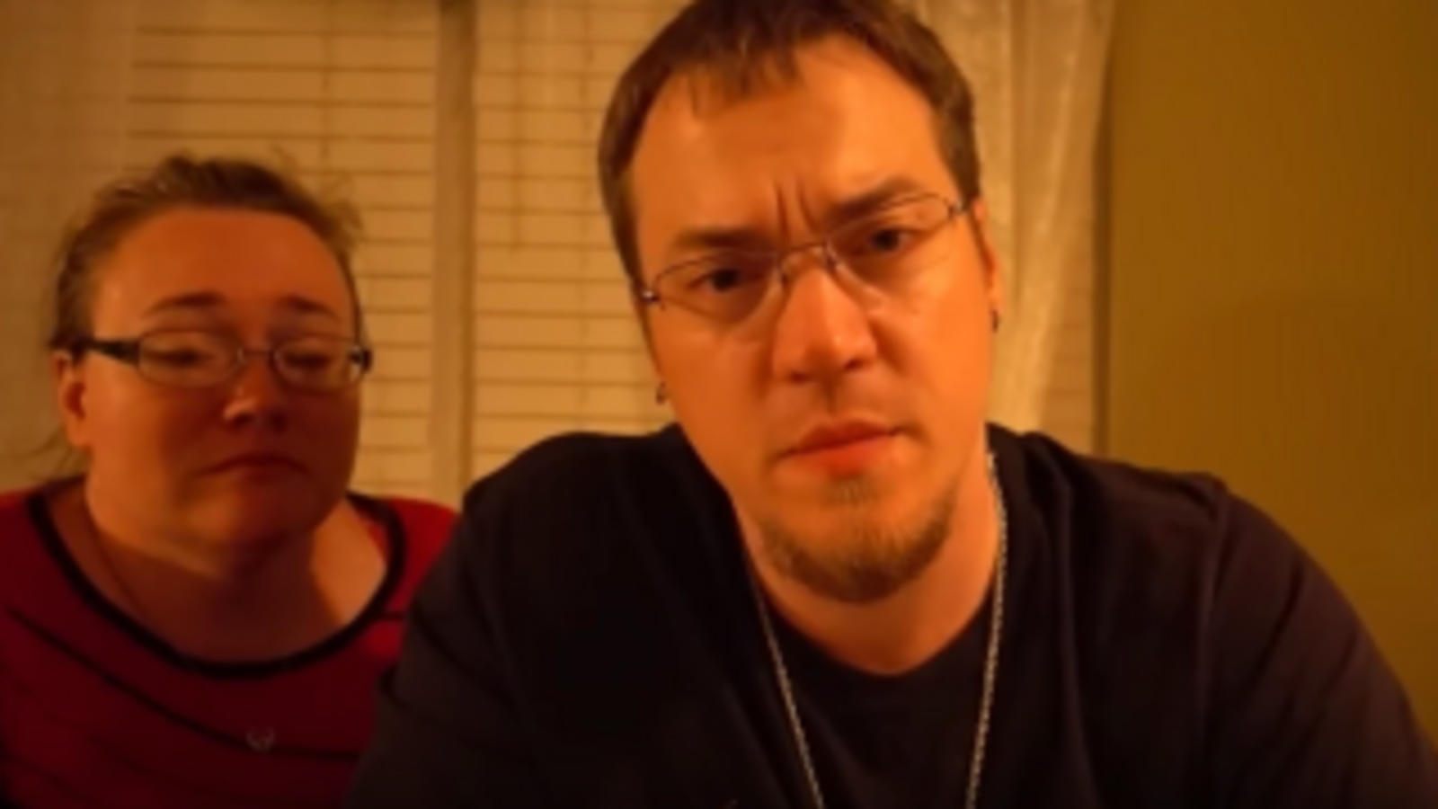 YouTube Blocks 'FamilyOFive' Account of Parents Convicted of Child Neglect