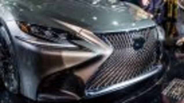 Love it or hate it, you kind of have to admire the intricacy of the ...