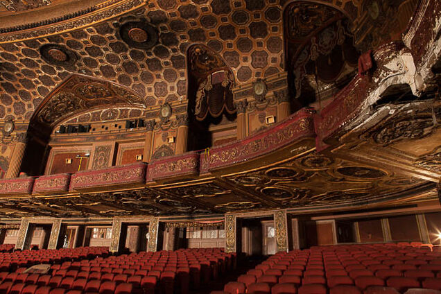 Old theater aesthetic, Old movies, Abandoned theatre