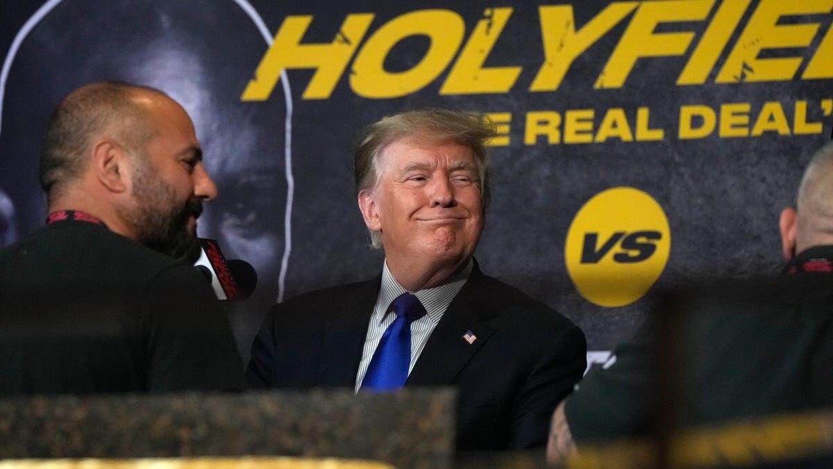 Evander Holyfield allowed Donald Trump to make $2.5 million off his ...