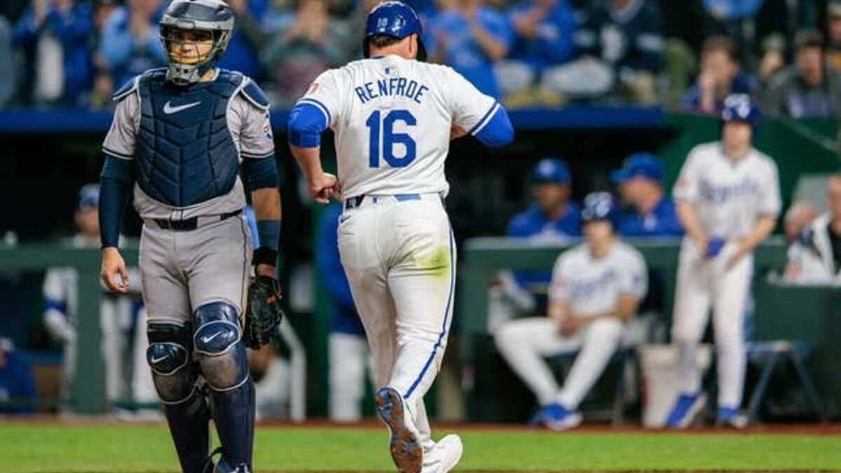 MLB roundup: Royals score 7 runs in 3rd to beat Astros