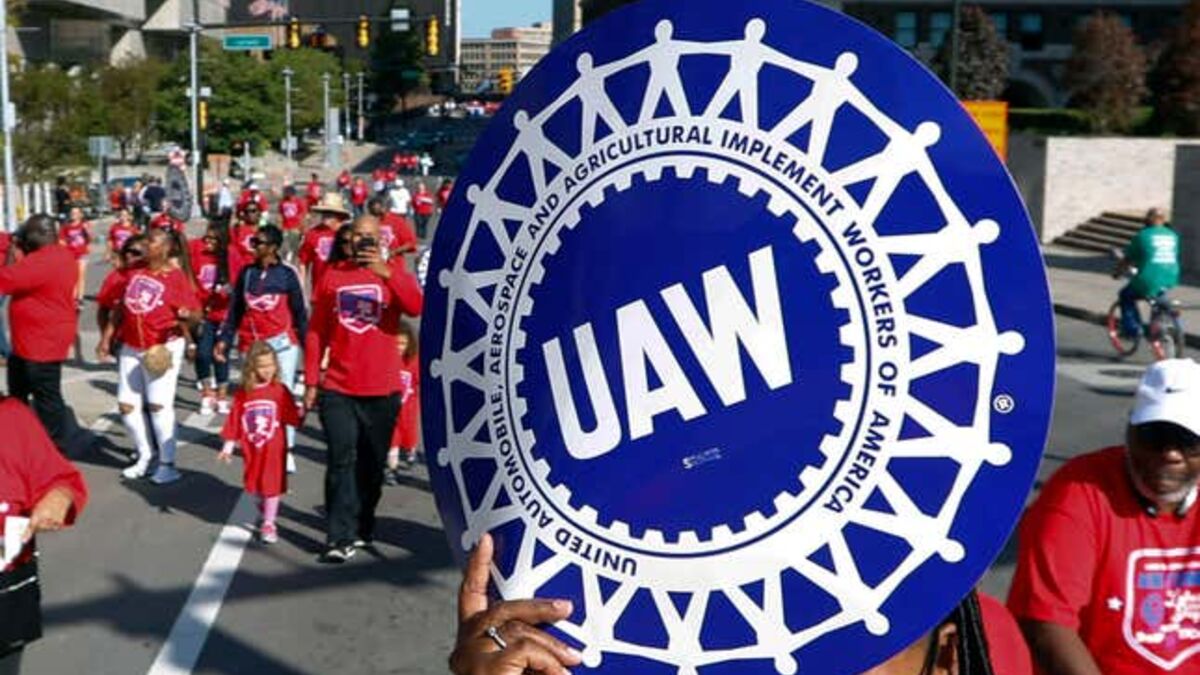UAW will try to organize workers at all US nonunion factories after ...