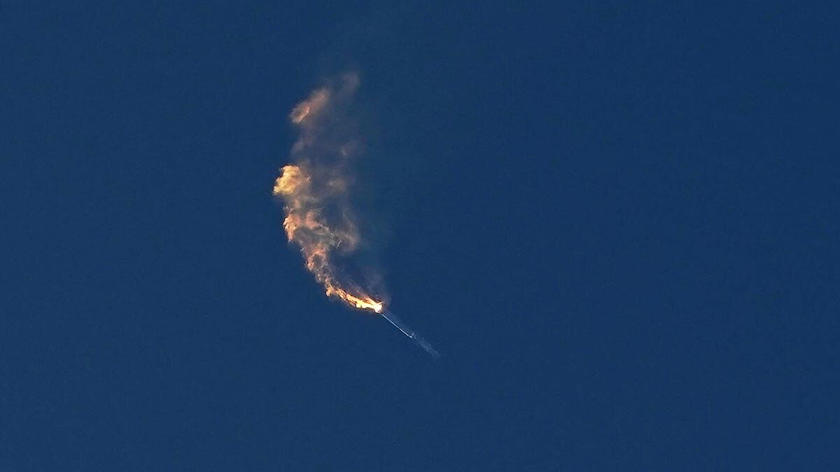 SpaceX Struggled to Destroy Its Failing Starship Rocket, Raising Safety ...