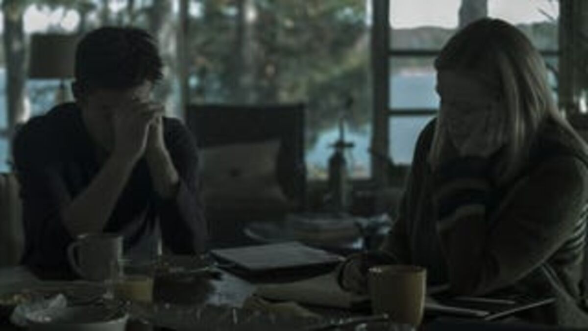 Reviews for Netflix original series trail Amazon and Hulu