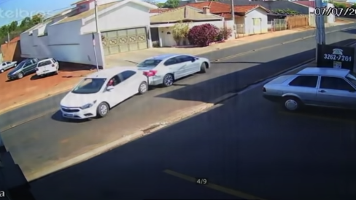 This Is The Most Perfect Rear-Ending You'll Ever See