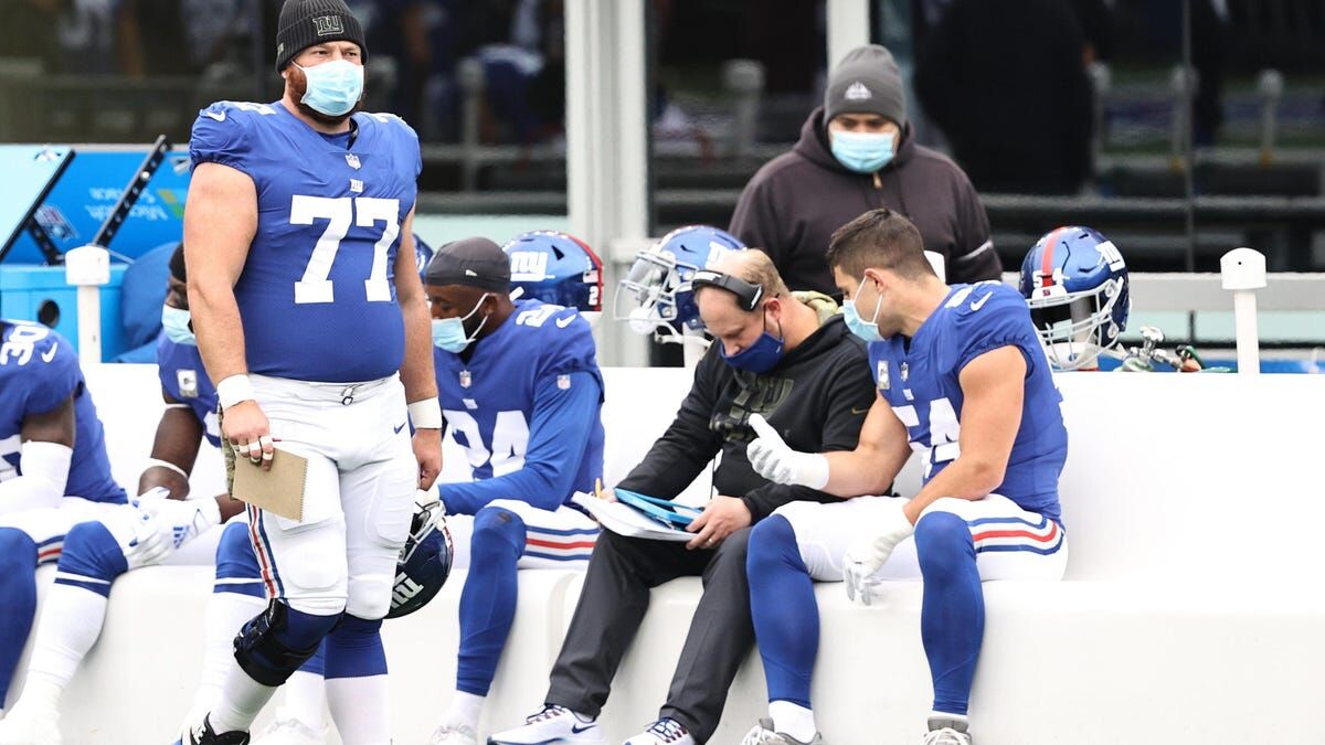 Under new CDC guidelines, symptomatic NFL players and staff will only ...
