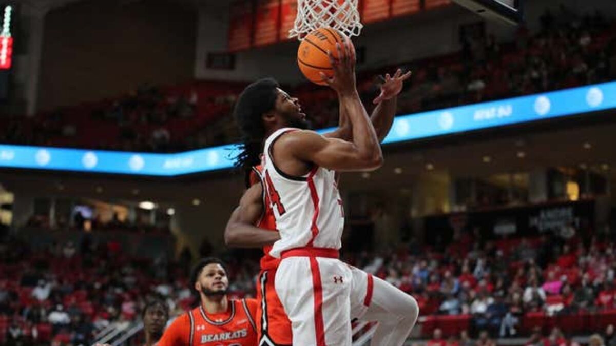 Pop Isaacs' career night lifts Texas Tech over Sam Houston