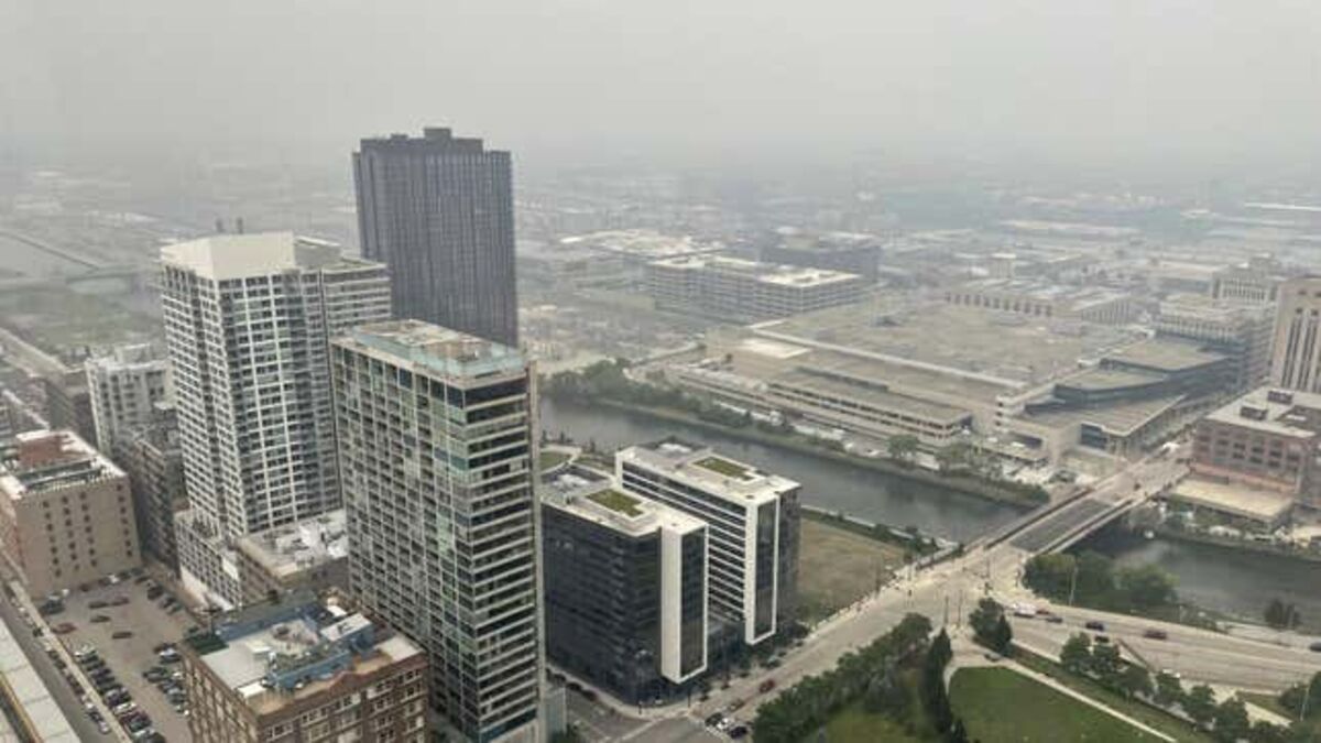 Canadian Wildfire Smoke Is Taking Over Chicago