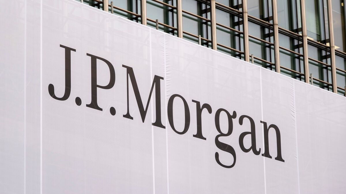 JPMorgan Chase is rolling out an OpenAI-powered AI assistant